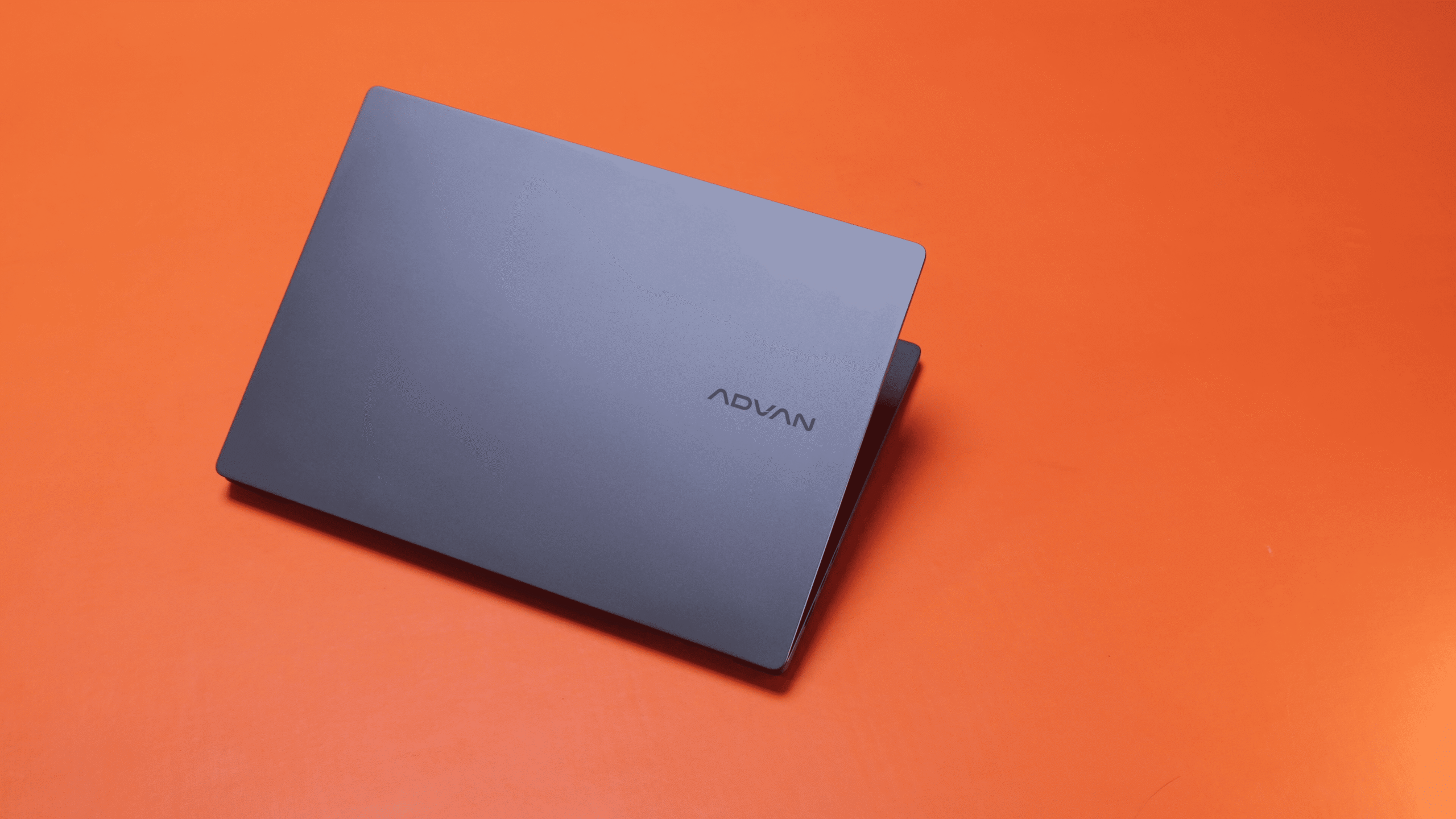 Advan Workplus Air: OLED Tipis Under 10 Juta! - DKID Media